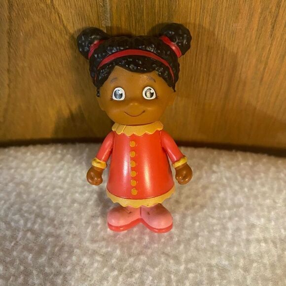 Disney | Toys | Miss Elaina 25 Action Figure Cake Topper Daniel ...